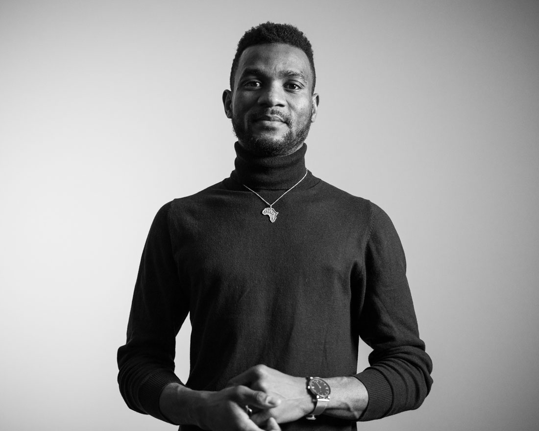 Sani Ladan: «Que solo hay una raza es un lema vacío» - Mundo Negro